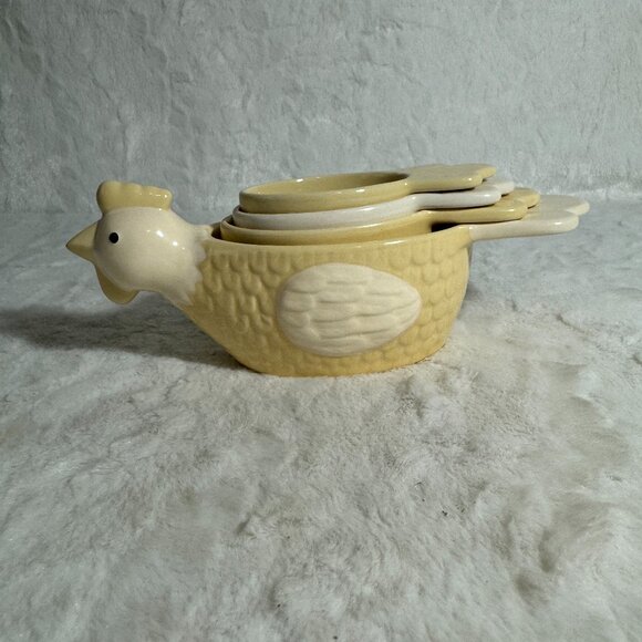 THT designs | Kitchen | Tht Design Pottery Farmhouse Chicken Nesting ...